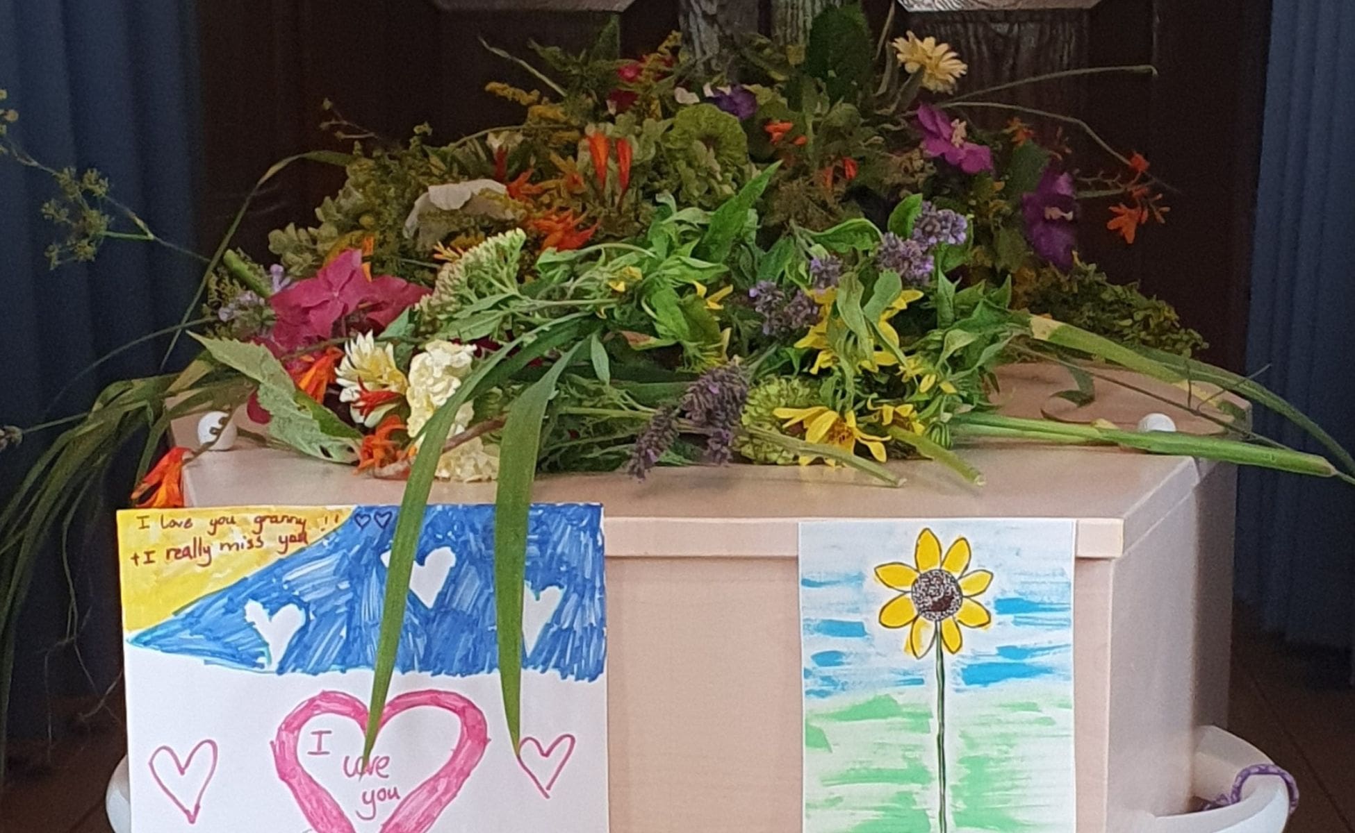 7 ways to involve children and young people in a funeral | Winston's Wish